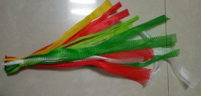 Cina Il fondo di Extruted ha sigillato i frutti del PE delle borse di reticolato della maglia/imballaggio materiali delle verdure in vendita