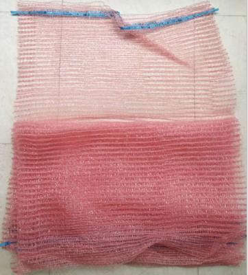 Cina Borse riutilizzabili dei prodotti della maglia del pe materiale, manicotto di plastica tricottato tubolare della maglia in vendita