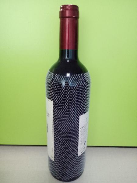 La bouteille protectrice de boisson alcoolisée de maille de PE blanc gaine le polyéthylène mou réutilisable de 80 mailles