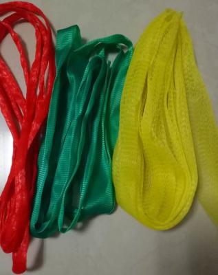 Cina Piccola borsa netta dell'imballaggio del PE del regalo della maglia del supermercato di plastica multicolore della borsa per le verdure in vendita
