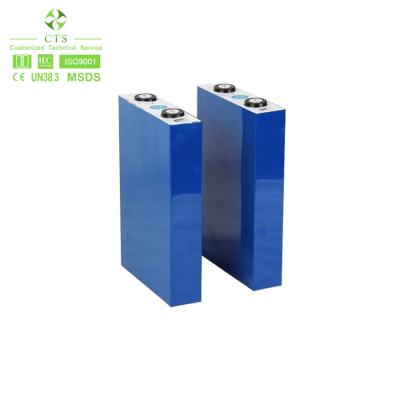 Cina CTS Lifepo Lithium Prismatic Battery Cell 3.2V 280ah 304ah 310ah for 6000 Cycle Life in vendita