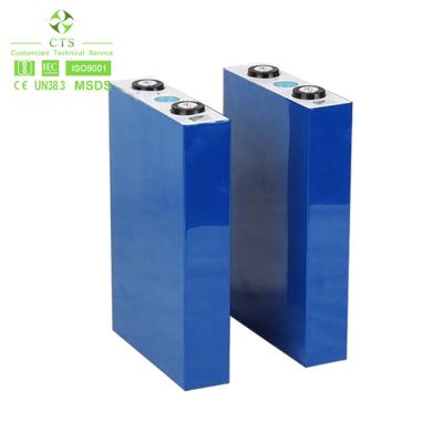 Cina Long Cycle Life LiFePO4 Cell 3.2V 300Ah CTS Polymer LiFePO Battery 280Ah 304Ah 310Ah in vendita