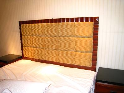 China Revestimento do folheado da madeira da cama do quadro da folhosa da mobília do quarto de hóspedes do hotel de Gelaimei à venda