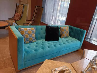 China 2200*900*800mm Gelaimei Houten Kader Knoop Doorgenaaid Sofa Blue For Living Room Te koop
