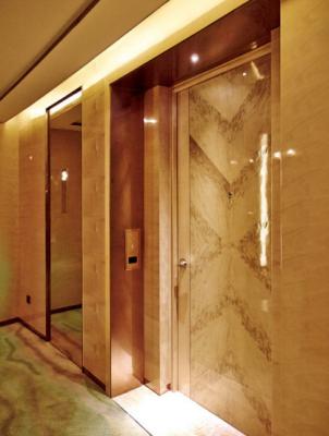 Cina E1 pannelli di parete dell'impiallacciatura di legno di spessore del compensato 15mm per l'hotel in vendita