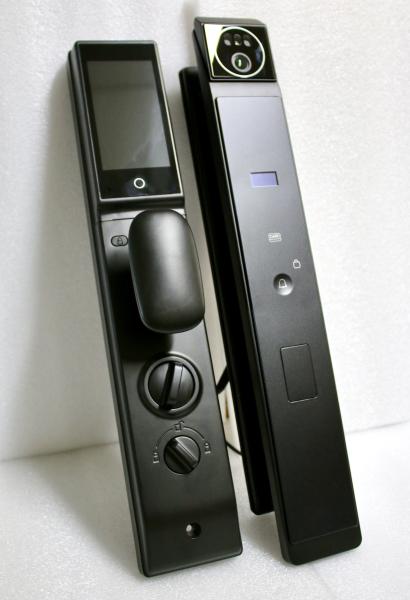 Quality Secure Smart Lock Intercom 3D Face Automatic Door Lock For Apartment for sale
