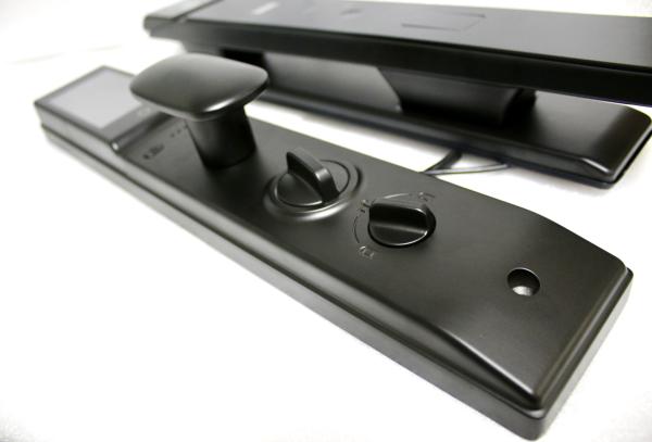 Quality Secure Smart Lock Intercom 3D Face Automatic Door Lock For Apartment for sale