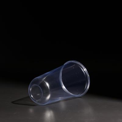 Cina 18OZ Coppa PET monouso Coppa PET trasparente di plastica per bevande fredde in vendita