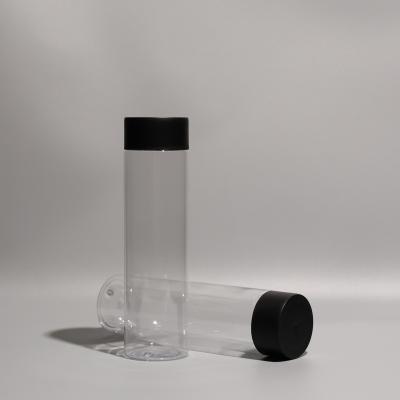 Cina Bottiglia in PET per bevande in plastica a prova di perdite priva di BPA con tappo in plastica/tappo in alluminio in vendita