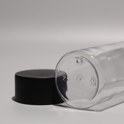 Cina Bottiglia in PET per bevande in plastica a prova di perdite priva di BPA con tappo in plastica/tappo in alluminio in vendita