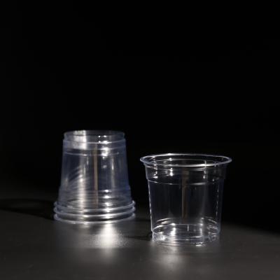 Cina Logo personalizzato Tazza da bevanda usa e getta e Tazza PP resistente con coperchio in vendita