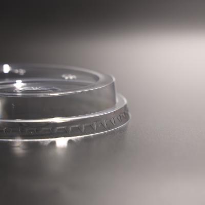 Cina Coppa di plastica bianca in PP con coperchio per soluzioni di imballaggio sostenibile in vendita