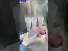 Ökofreundliche Einweg-Runde Plastik-PP-Tasse mit flachem Deckel und Kuppeldeckel
