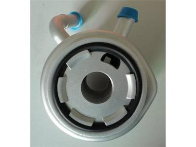 중국 8200068115 엔진 부품 오일 냉각기 판매용