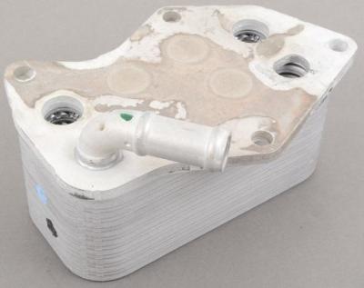 China 07K117021B Refrigerador de aceite para partes del motor en venta