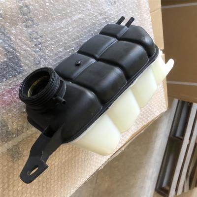 Chine 2205000049 Pièces du moteur Réservoir d'expansion à vendre