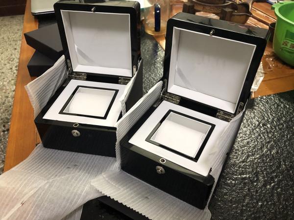Quality High-end Gifts Look No Further Than This Wooden Watch Box with Paint Finish for sale