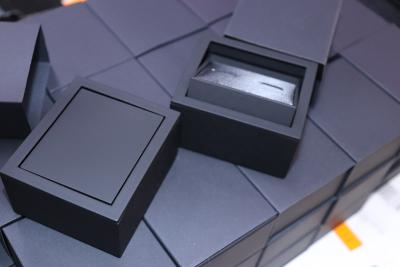 China Customs cufflink box Your  color and logo for sale