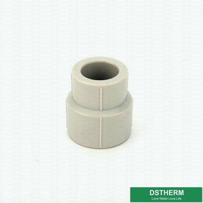 Cina Accoppiamento riducentesi resistente alla corrosione del sindacato di Ppr per il riduttore del rifornimento dell'acqua calda in vendita