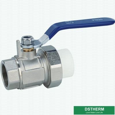 Cina Valvola dell'acqua di qualità del doppio del sindacato di Ppr forte peso più pesante d'ottone maschio della valvola a sfera in vendita