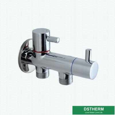Cina Valvola di angolo d'ottone polacca dell'acqua del bagno dell'oro senza piombo fissato al muro di lusso degli accessori con» filo G1/2 in vendita