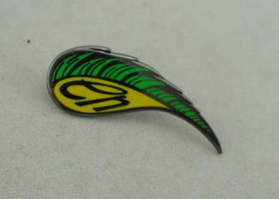 中国 押された柔らかいエナメル Pin の金張りの真鍮の物質的なバッジは死にます 販売のため