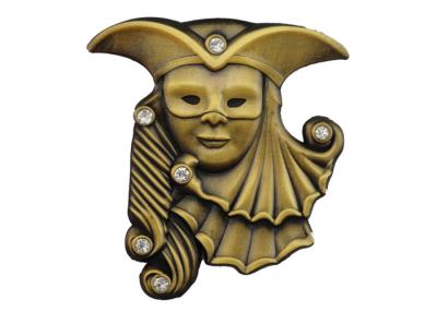 Cina Pin in lega di zinco promozionale del risvolto del metallo 3D di alta qualità, doratura su ordinazione dell'oggetto d'antiquariato di Pinswith del cristallo di rocca in vendita