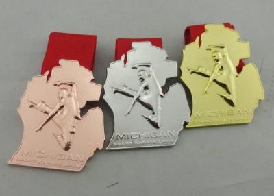 China De Karatematrijs Gegoten Medailles van de zinklegering 3D met Drukembleem voor Sportvergadering Te koop