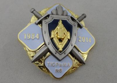 Cina I distintivi in lega di zinco del ricordo della polizia con smalto molle 3D progettano con doratura in vendita
