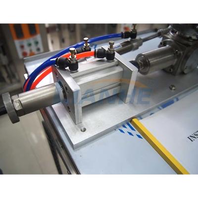 China HUISDIEREN3.5kw Elektrische Sachet het Vullen Machine voor Shampooverpakking Te koop