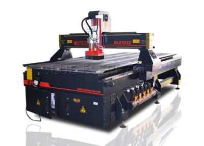 China Máquina de gravura de rapagem de madeira do pantógrafo do Cnc, grande máquina de gravura plástica do sinal à venda