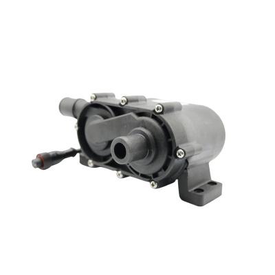 Cina Family Homes 12V 24V 2000L/H 32M High Pressure DC Brushless Solar Booster Pump in vendita
