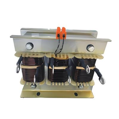 中国 工業用機器用高和音抵抗高電圧フィルター反応器 5-120kw 販売のため