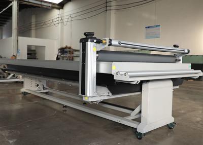 China Versatile Car Wrap Machine 220V Vinyl Application Roller Table Max Lam Thickness 50mm for sale