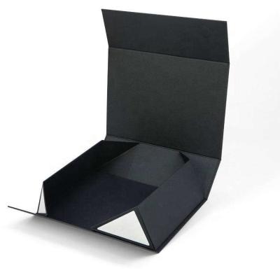 Cina Pieghi la scatola d'imballaggio cosmetica Skincare inscatola l'imballaggio di lusso magnetico del contenitore di regalo in vendita