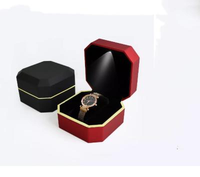 Cina Scatola d'imballaggio dell'orologio dell'ottagono dell'OEM Scatola di orologio principale fatta a mano in vendita