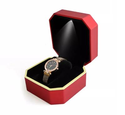 Cina Scatola d'imballaggio dell'orologio dell'ottagono dell'OEM Scatola di orologio principale fatta a mano in vendita