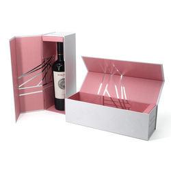 Cina Scatola regalo in cartone per bottiglia di champagne Colore CMYK Premium Pieghevole in vendita