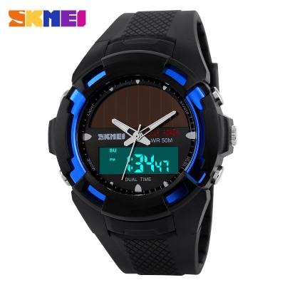 Cina Rifornimento multifunzionale di energia solare dell'orologio di Digital di scossa originale unisex in vendita