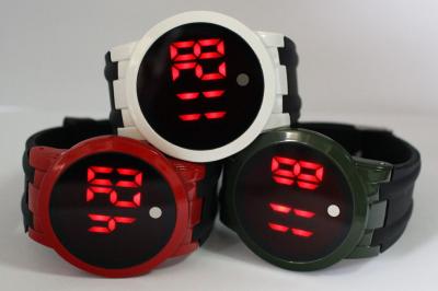 Cina Il nero semplice unisex degli orologi di Digital del touch screen/orologio sportivo di Digital in vendita