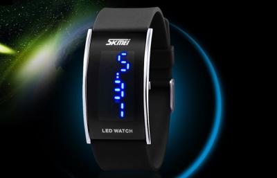 Cina Orologio unisex del LED Digital, orologio elettronico resistente dell'acqua in vendita