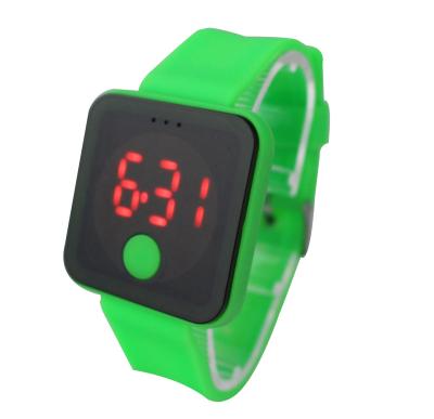 Cina Orologio variopinto su ordinazione del LED Digital con la cinghia molle, batteria al litio in vendita