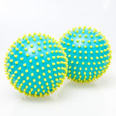 Cina Custom Funny Massaging Double Color Toy Inflatable Ball For Child in vendita