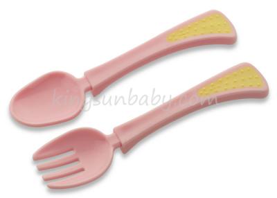 China Custom Personalized Baby Spoon Plastic , Double Colors Baby Spoon Set For Feeding for sale