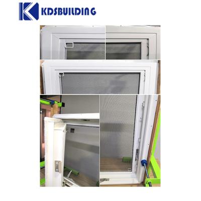 Cina Tipo America Custom UPVC Casement Casamento a mano aperto PVC Crank Window With Fly Screen Swing Window per case in vendita