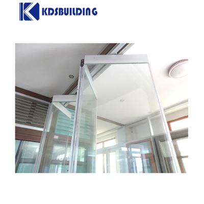 China KDSBuilding Triple Tempered Glass Alloy Bifold Patio Doors Met Aluminium Schuifdeur Wielen Te koop