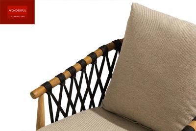Cina Confortevole sedia da giardino da esterno in rotino con stile di design moderno e schiuma a secco rapido in vendita