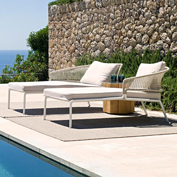 Quality Outdoor Webbing Weaving Daybed The Perfect Addition to Your Pool and Beach Setup for sale