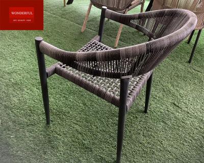 China Cadeira de jardim com espuma de secagem rápida e corda tecida de alumínio à venda
