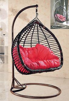 Cina Arredamento esterno Sedie doppie Swing Chair in rotino nero PE per un rilassamento confortevole in vendita